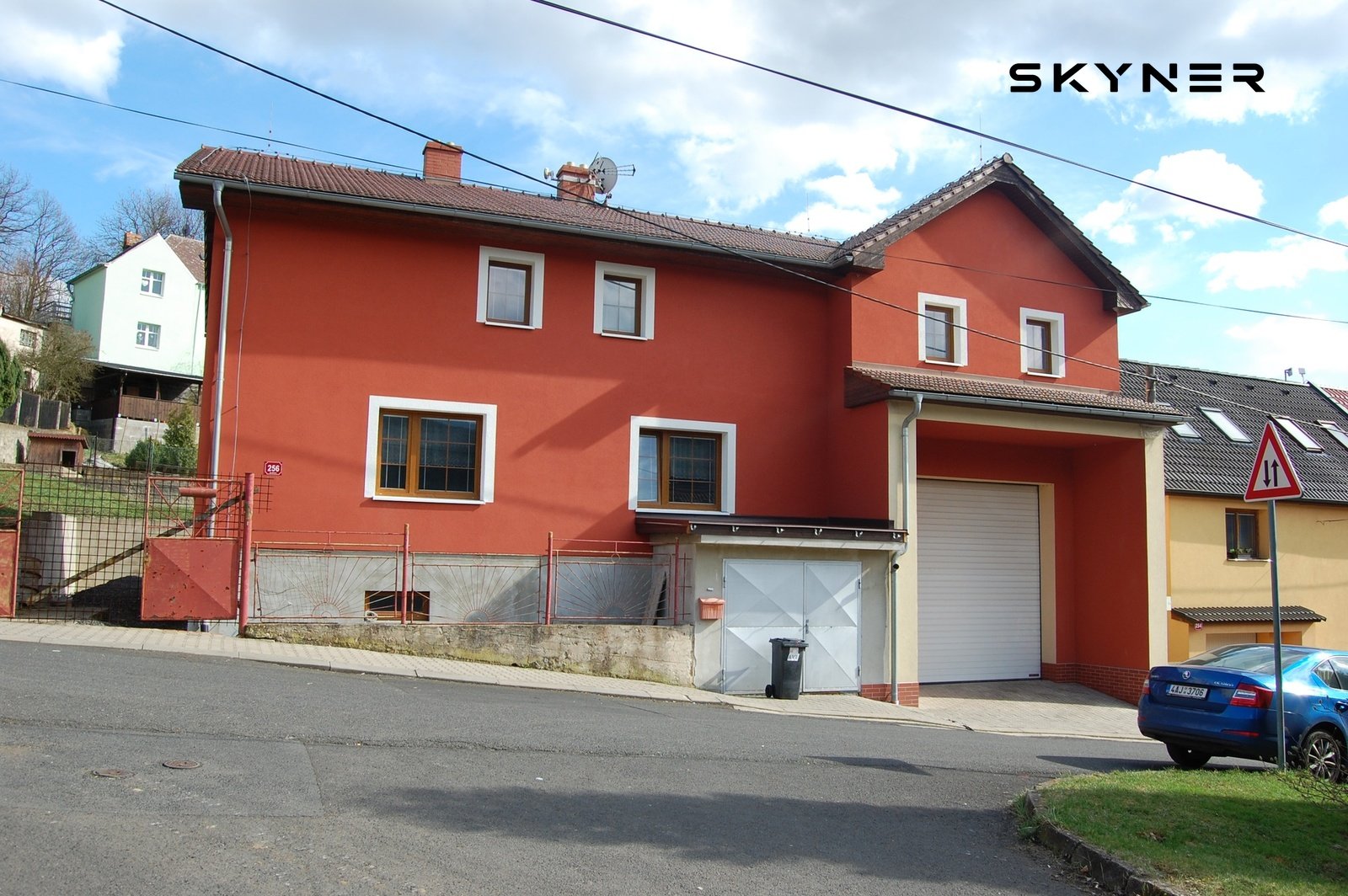 Prodej rodinného domu, 260m² - Ústí nad Labem - Neštěmice | SKYNER s.r.o. Prodej rodinného domu, 260m² - Ústí nad Labem - Neštěmice | SKYNER s.r.o.